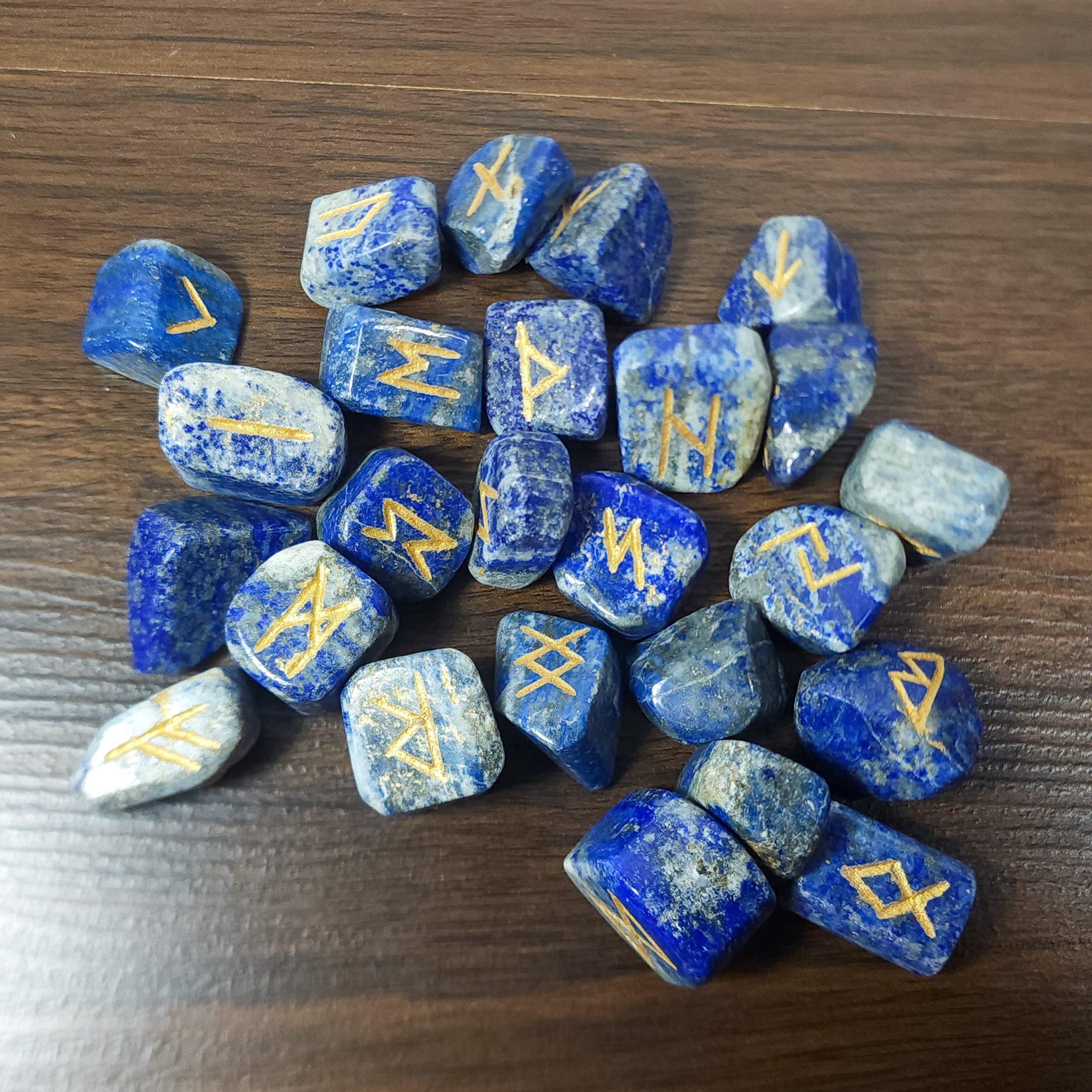 Rune en Lapis-lazuli - Créations Lunela